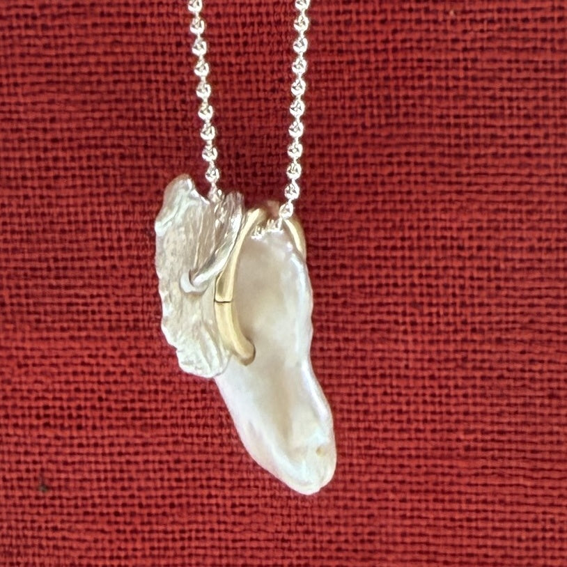 Pearl charm necklace on ball chain– Pomme